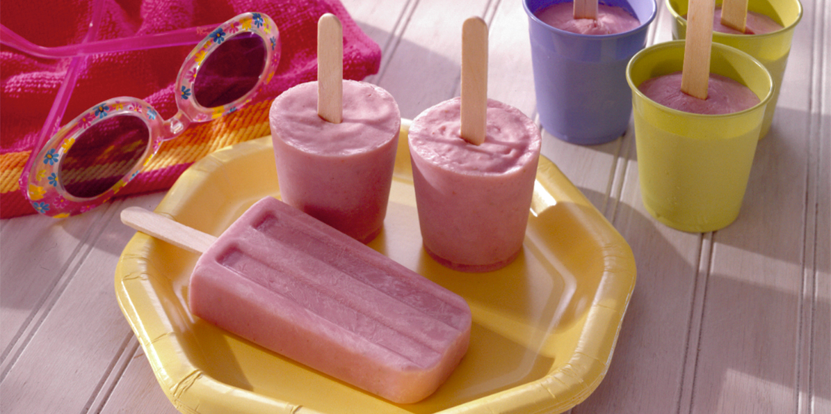 Frozen Strawberry Cream Pops Recipe | Sargento
